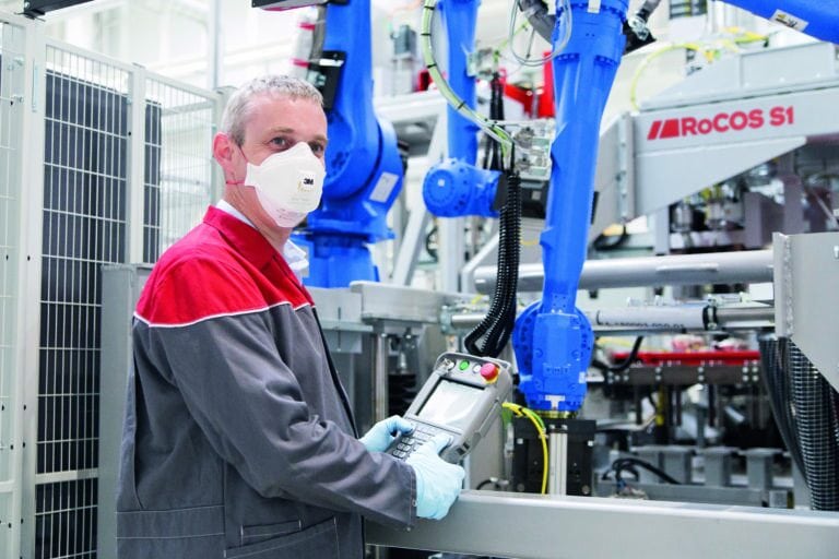 Cast-on-Strap machine (COS) for battery production