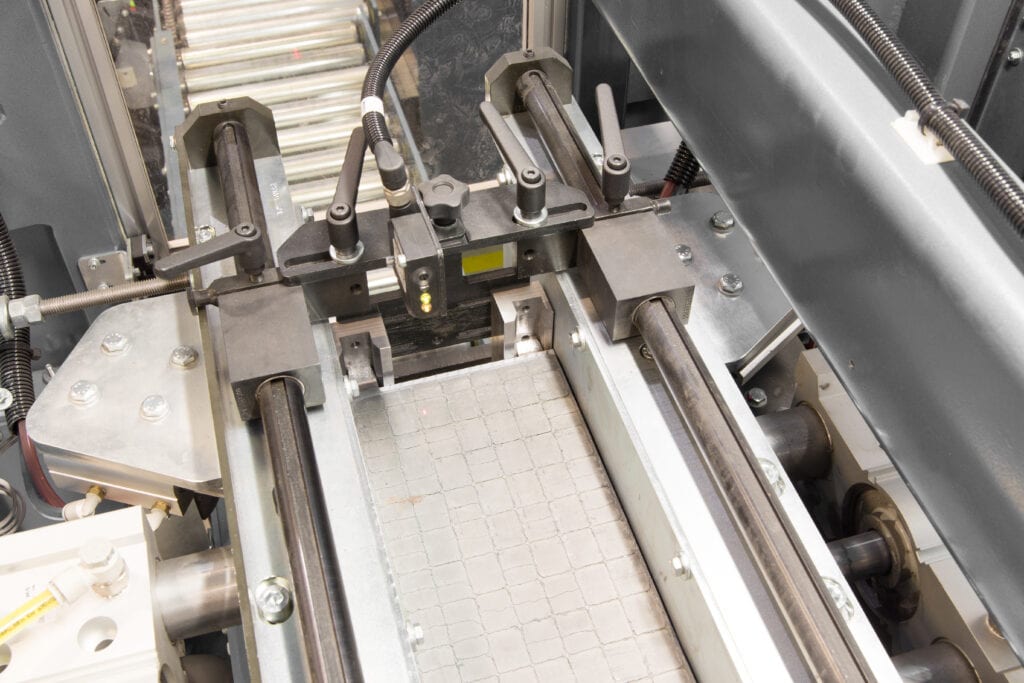 sleeving and stacking machines